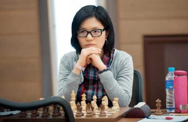 Biografía de Hou Yifan